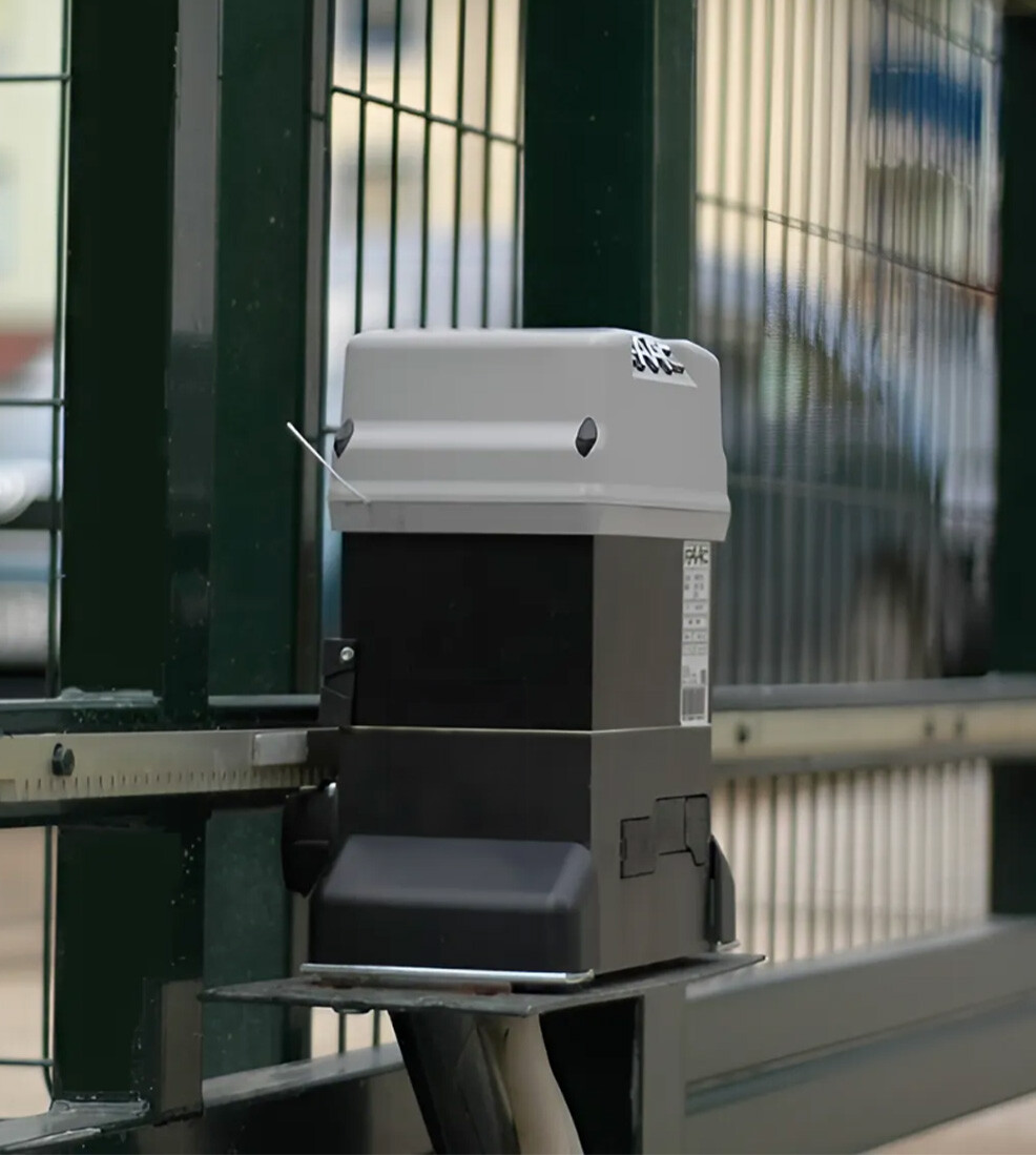 740 e 741 - Motoriduttori 230V | FAAC